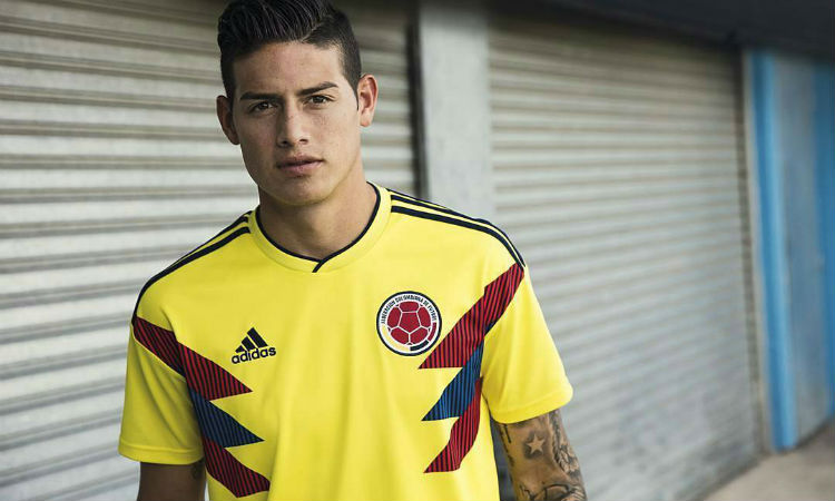 ¡James no deja de sorprendernos! Esta vez saludó a sus fanáticos en ...