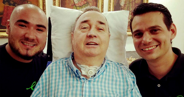 Luis Fernando Montoya se levantó por primera vez de su silla de ruedas ...